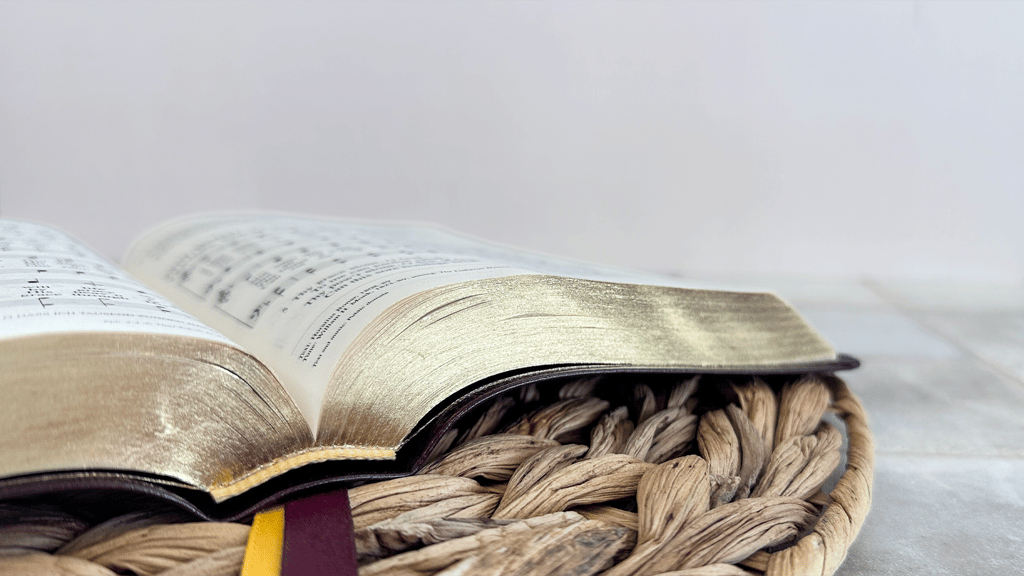 Altar Guild’s Guide to the Types of Communion Vessels