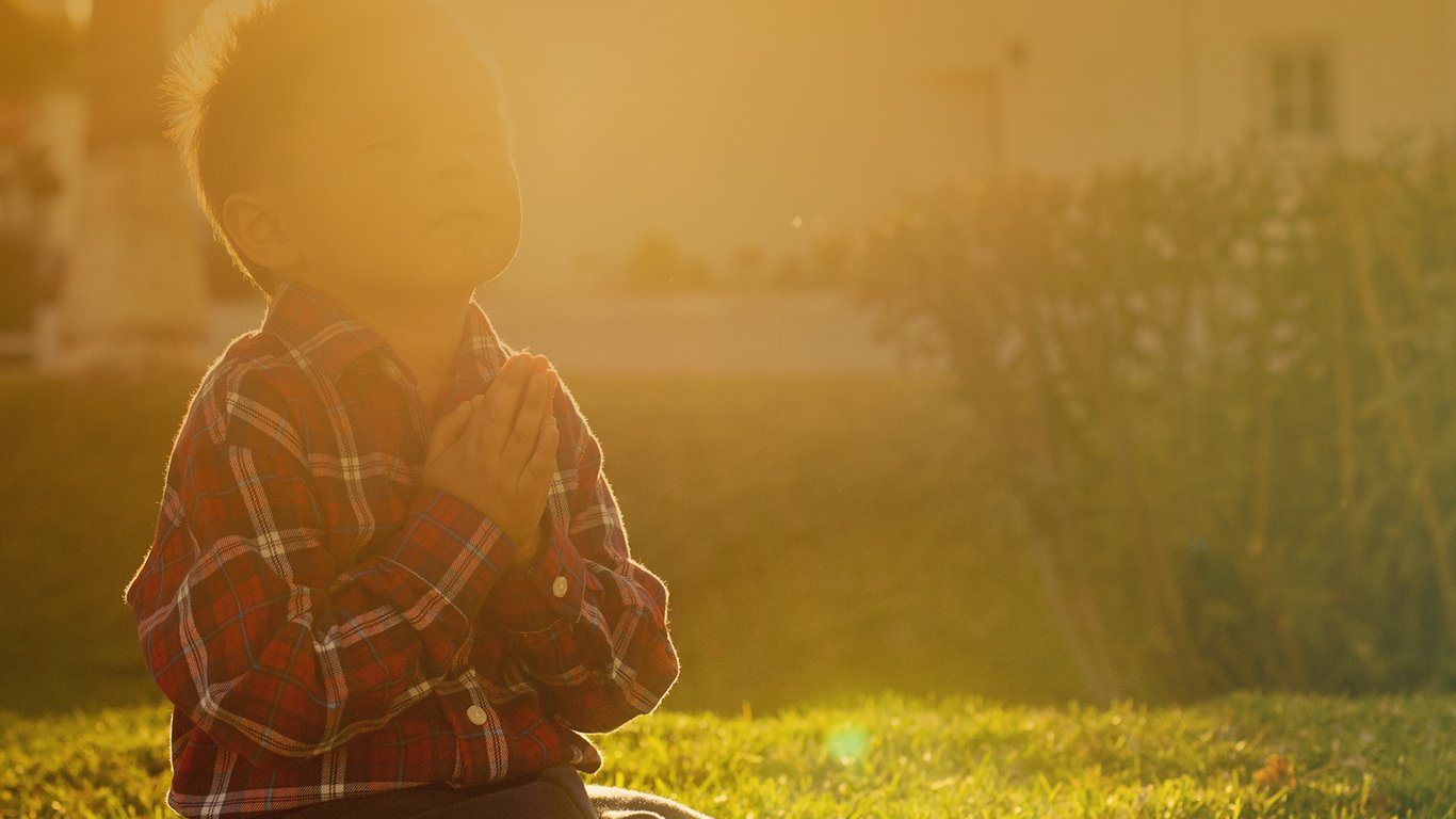 Simple Ways to Help Kids Give Thanks