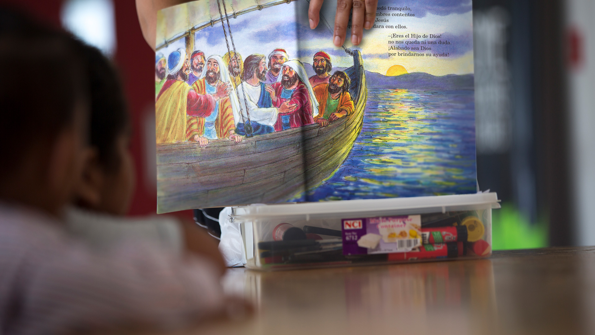 Sharing the Gospel through Spanish Arch Books